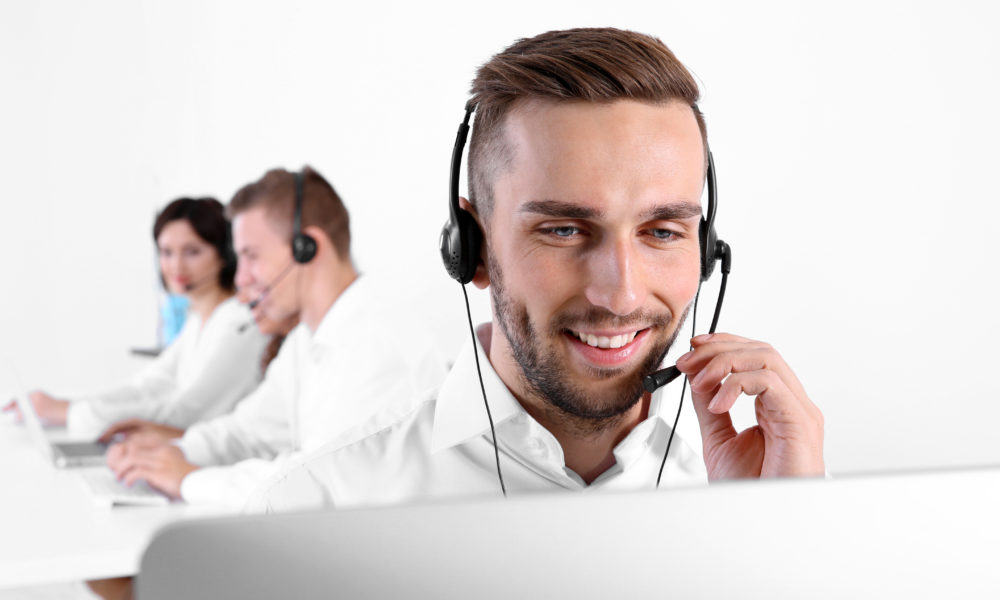 What Do Dispatchers Do? How to Be a Successful One | FieldEdge